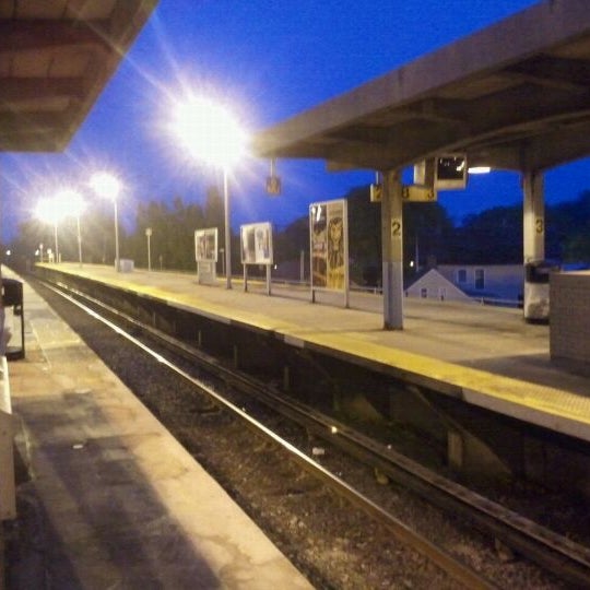 LIRR - Babylon Station - 39 tips