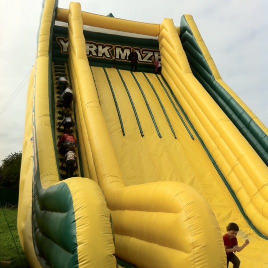 York Maze - Theme Park Ride / Attraction