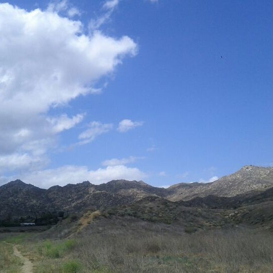 Islander Park - Swimming Pool in Riverside