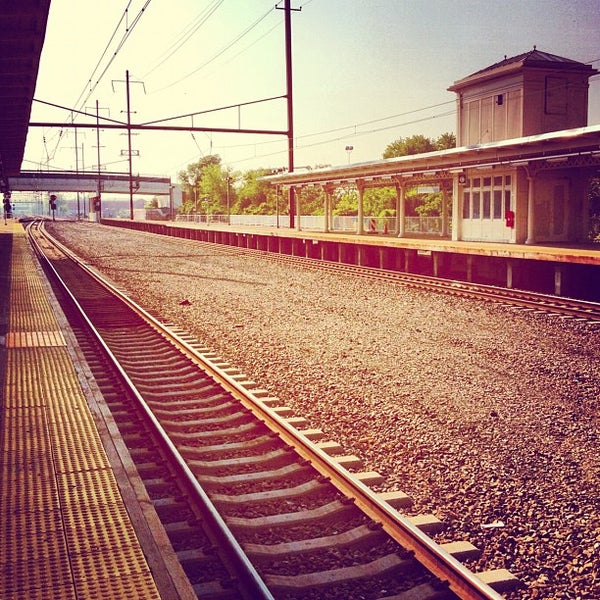 Photos at Amtrak: Lancaster Rail Station (LNC) - Ross - Lancaster, PA