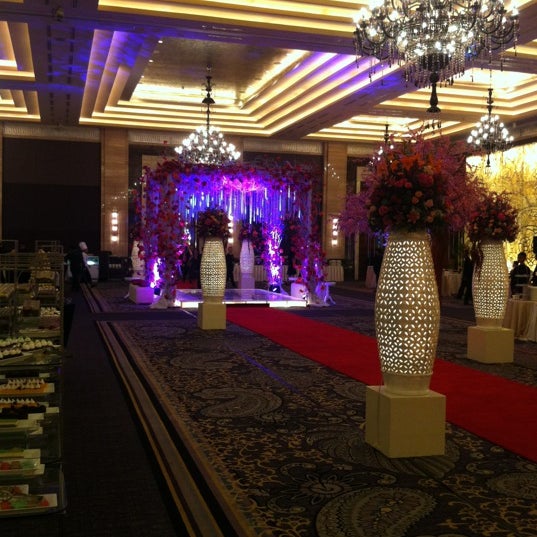 Kempinski Grand Ballroom - 25 tips