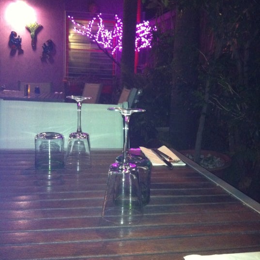 Wayne & Adele's Garden of Eating - Restaurant in Townsville