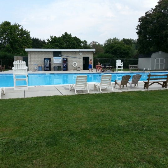 Penn Oaks Swim Club - Swimming Pool in York