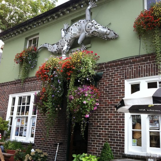 The Snowdrop Inn - Pub