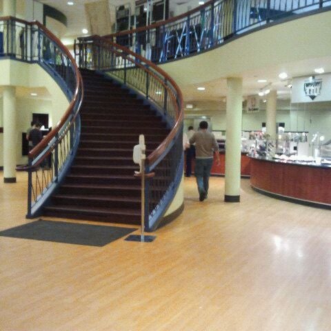 Trim Dining Hall - Babson Park, MA