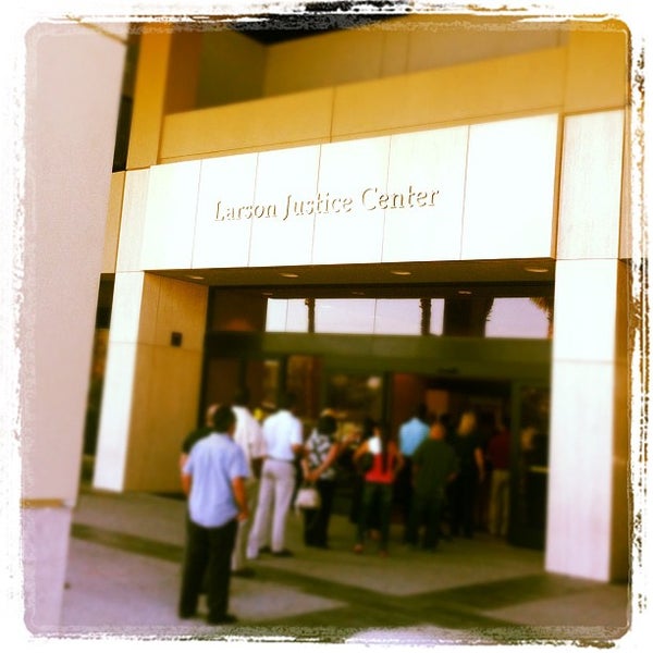 Larson Justice Center - 46-200 Oasis St