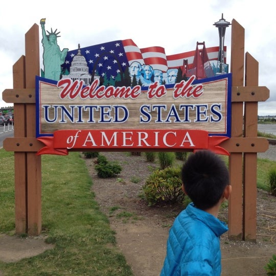 Photos at Peace Arch Border Crossing - Border Crossing