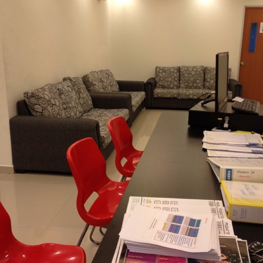 TTC Education USJ 9 - Student Center