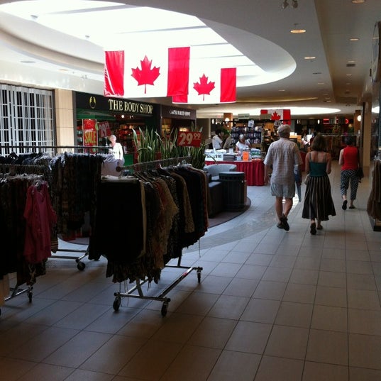 Photos at Semiahmoo Shopping Centre - South Surrey - 8 tips