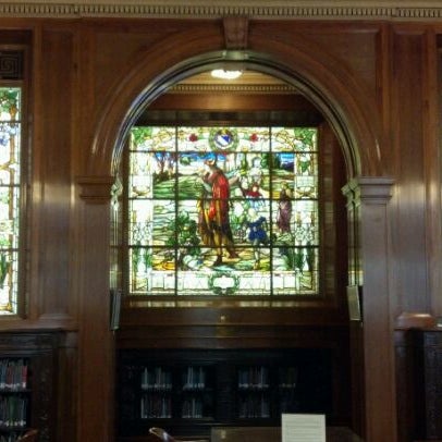 Armstrong Browning Library - College Library in Baylor