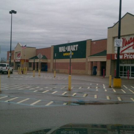 Walmart Supercenter - 9 tips from 445 visitors