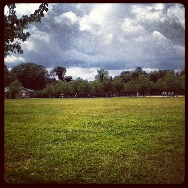 Raynor Park - Park in ronkonkoma