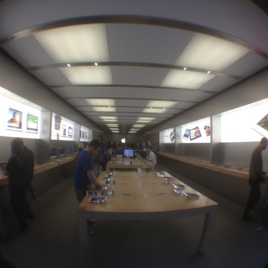 Apple Manchester Arndale - City Centre - New Cannon Street Mall