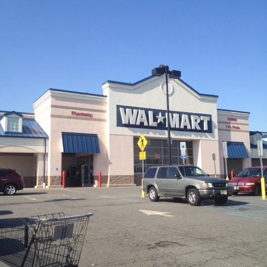 Walmart Supercenter - Hipermarket di Kearny