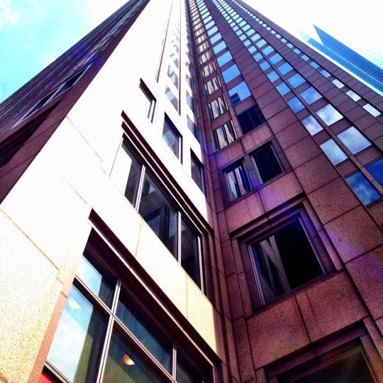 Three Logan Square - Building in Logan Square