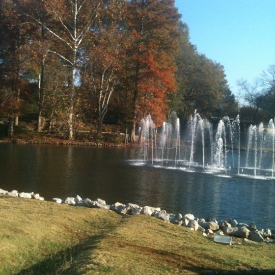 Spring Park - Park in Tuscumbia