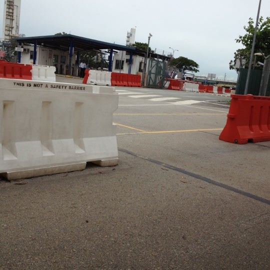 Exxonmobil PAC East Entrance - Office