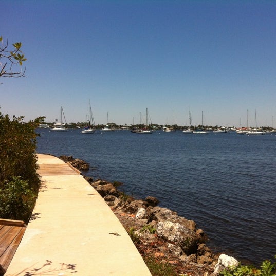 Shepard Park - W Ocean Blvd