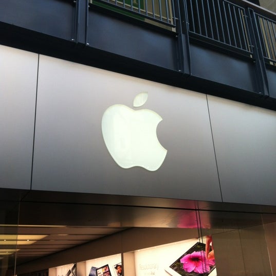 Photos at Apple Grand Arcade - Cambridge, Cambridgeshire