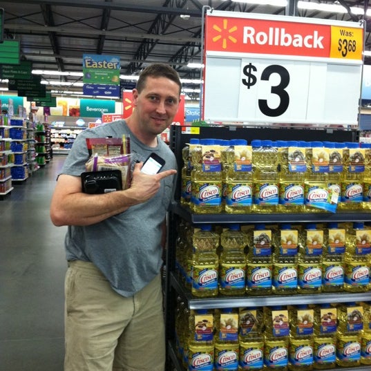 Walmart Supercenter - Big Box Store in Pella