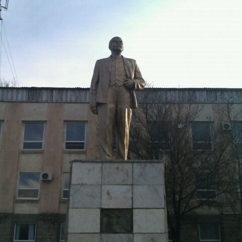 Monumentul lui Lenin - 1 tip from 20 visitors