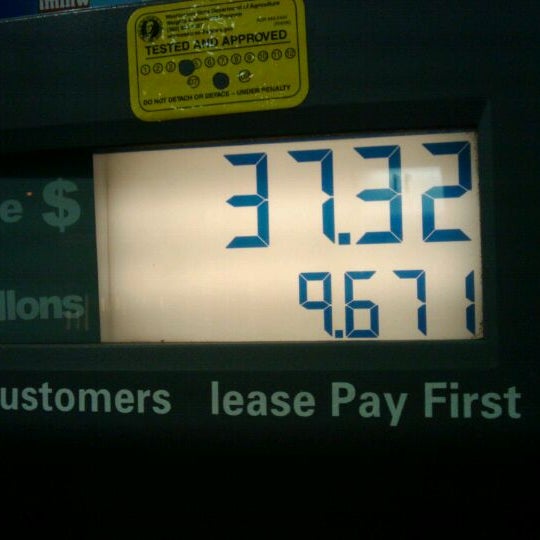 Chevron (Now Closed) - Crossroads - 13948 NE 20th St