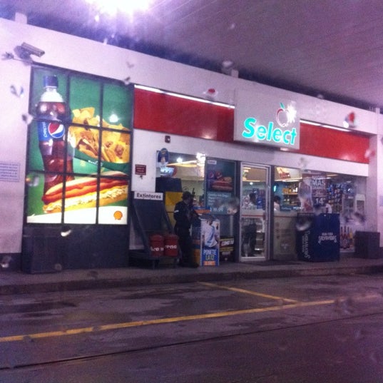 Shell Aeropuerto - Fuel Station