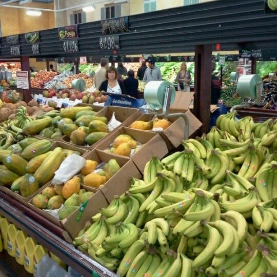 Joe Caputo & Sons Fruit Market (Now Closed) - 27 tips