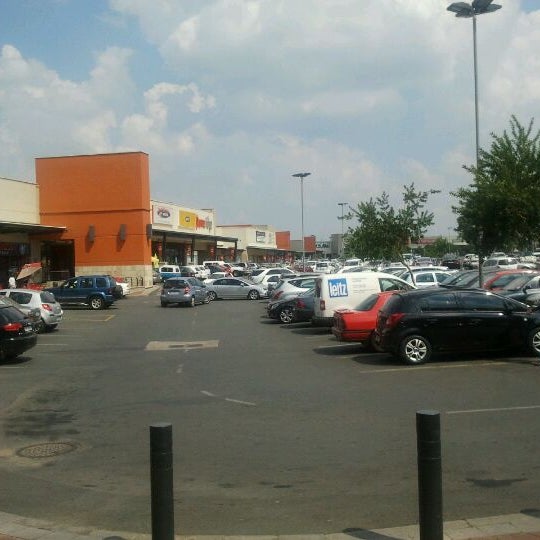 Photos at Stoneridge Shopping Centre - 4 tips