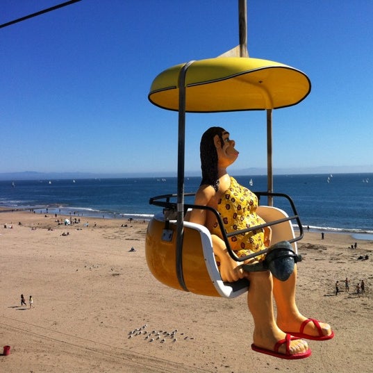 Sky Glider - Theme Park Ride / Attraction in Santa Cruz