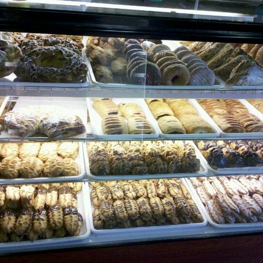 Caputo Bakery - Bakery in Brooklyn