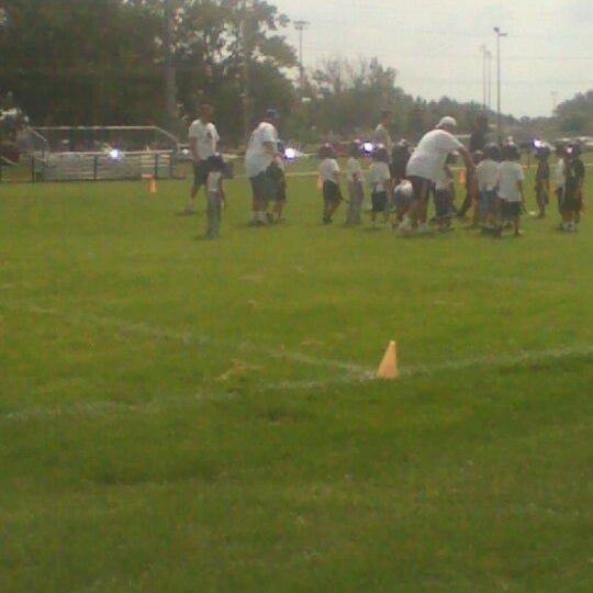 Burbank Titans field - 1 tip