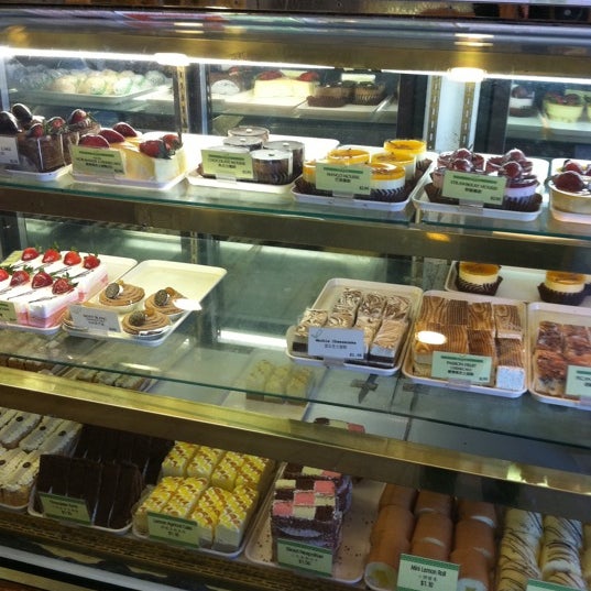 Fay Da Bakery - Bakery