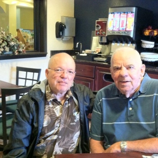 Photos at Hampton Branch at Oak Hill, Austin Public Library - Library ...