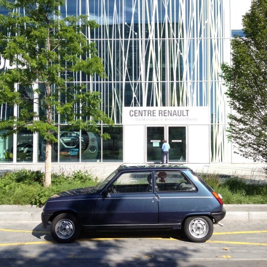Renault Square Com (Now Closed) - Sèvres, Île-de-France