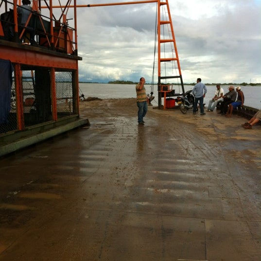 Ferry a Mompox - Boat or Ferry