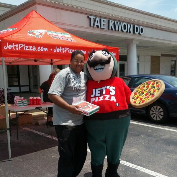 Jet's Pizza - 5 tips from 96 visitors