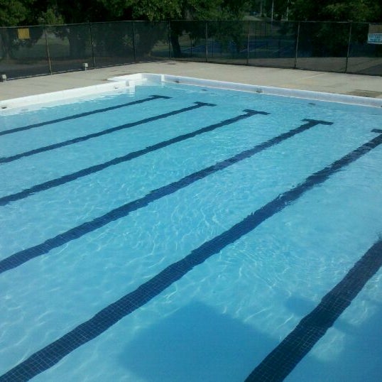 Battery Park Pool - Swimming Pool in Richmond