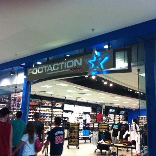 Footaction - 2 tips from 16 visitors