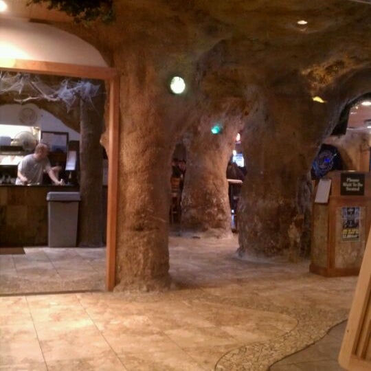 Lebanon Village Pizza - Lebanon, NH