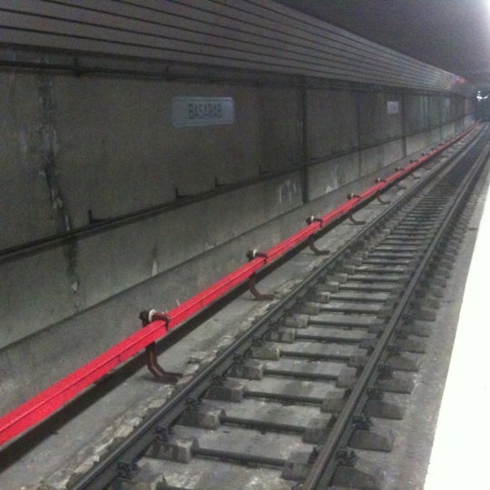 Metrou M4 M1 Basarab - Grivița - Calea Griviței