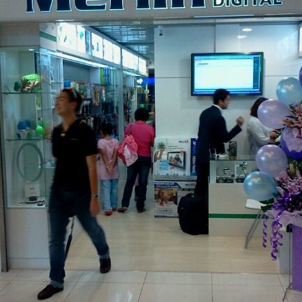 Merlin Digital - Electronics Store in Downtown Core