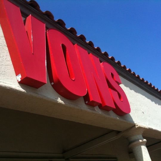 Vons - Grocery Store in San Diego