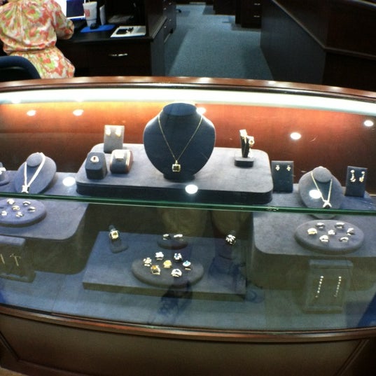 International Diamond Center - Avalon - Oglethorpe Mall Area - Savannah, GA