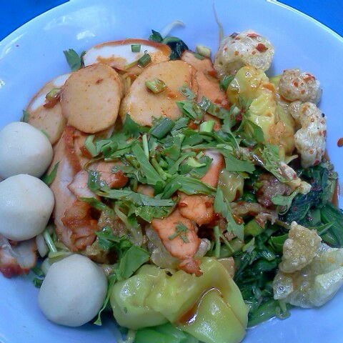 Bamee Kiew Noodles - Food Truck in Chatuchak