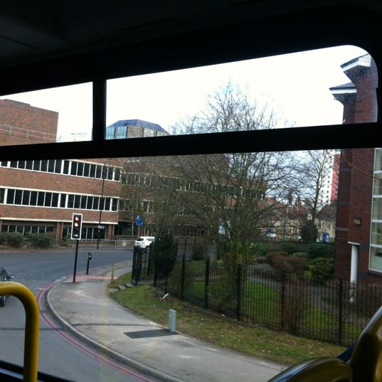 Sutton Central Library - Surrey, Surrey
