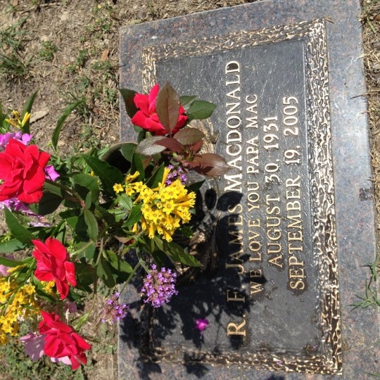 Photos at Restland Memorial Park Cemetery - 5 tips from 423 visitors