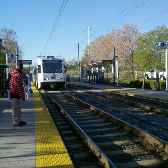 Cherry Hill Light Rail Station - Cherry Hill - 1701 Cherry Hill Rd
