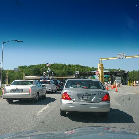 Photos at Derby Line U.S. Border Inspection Station - 4 tips