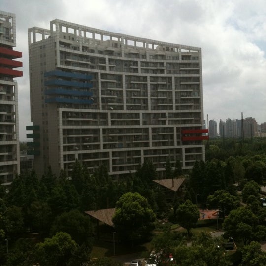 Pinnacle Century Park - 23 visitors